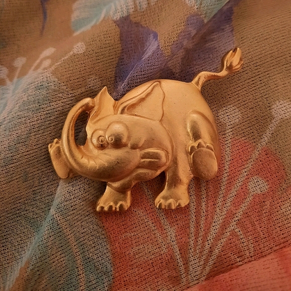 Vintage | Jewelry | Vintage Brass Elephant Brooch Pin | Poshmark